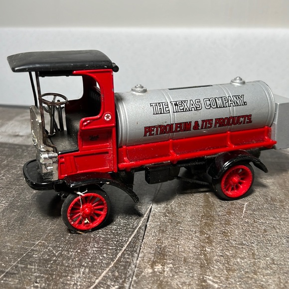 Texaco | Accents | 995 Texaco Collectors Series 12 191 Mack Tanker ...
